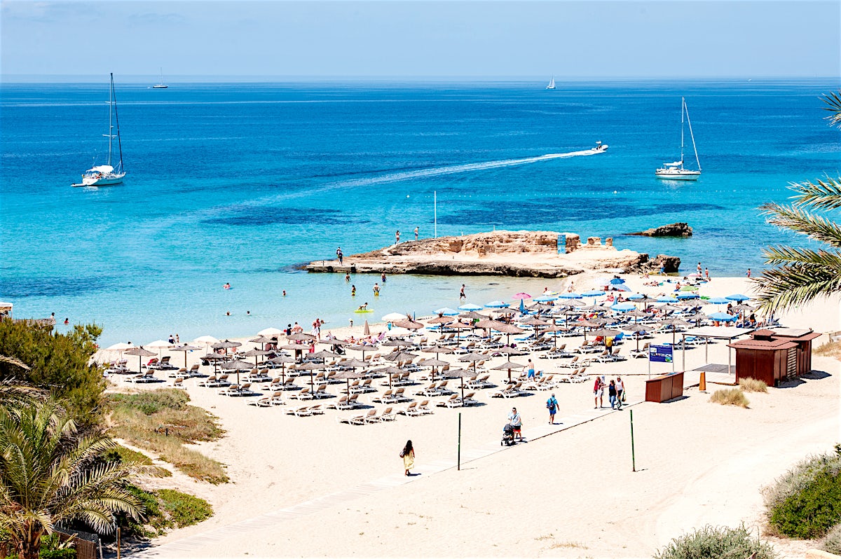 Hotel TUI BLUE Tarida Beach, Cala Tarida | TUI.dk
