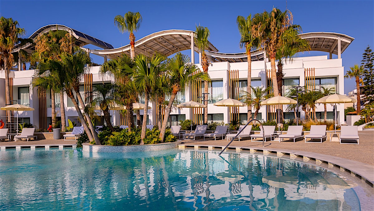 Hotel Radisson Larnaca Beach Resort, Larnaca | TUI.dk